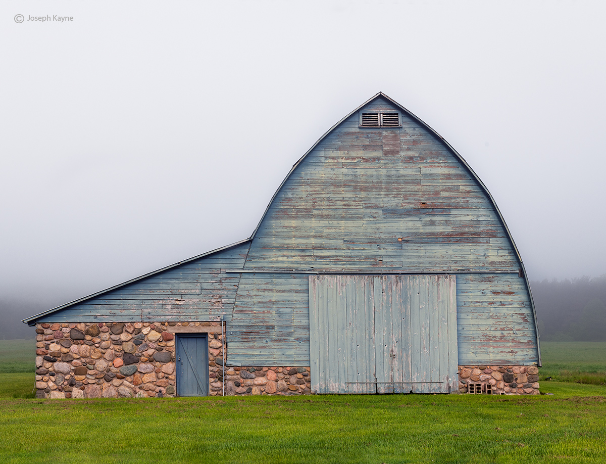 Blu Barn & Fog | Michigan | Joseph Kayne Photography