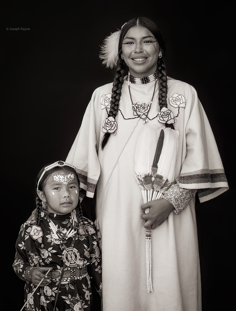 Crow Woman and Daughter | Crow Agency, Montana | Joseph Kayne Photography
